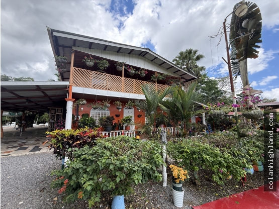 Se Vende Finca con Cabaña en Boqueron, Chiriquí - US$710,000 USD