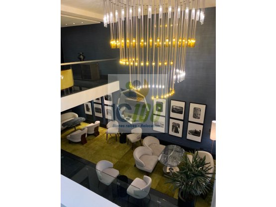 Renta/Venta Atrium Loft Amueblado, Zona 10 Guatemala - US$250,000 USD